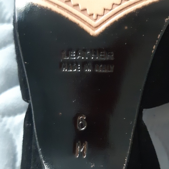 Yves Saint Laurent | Shoes | Vintage Yves Saint Laurent Low Heels ...